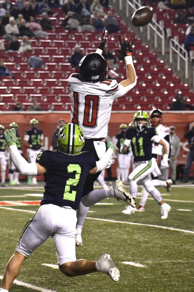 Spanish Fork football scores late, shuts down top-seeded Ridgeline in 4A semifinals | News ...